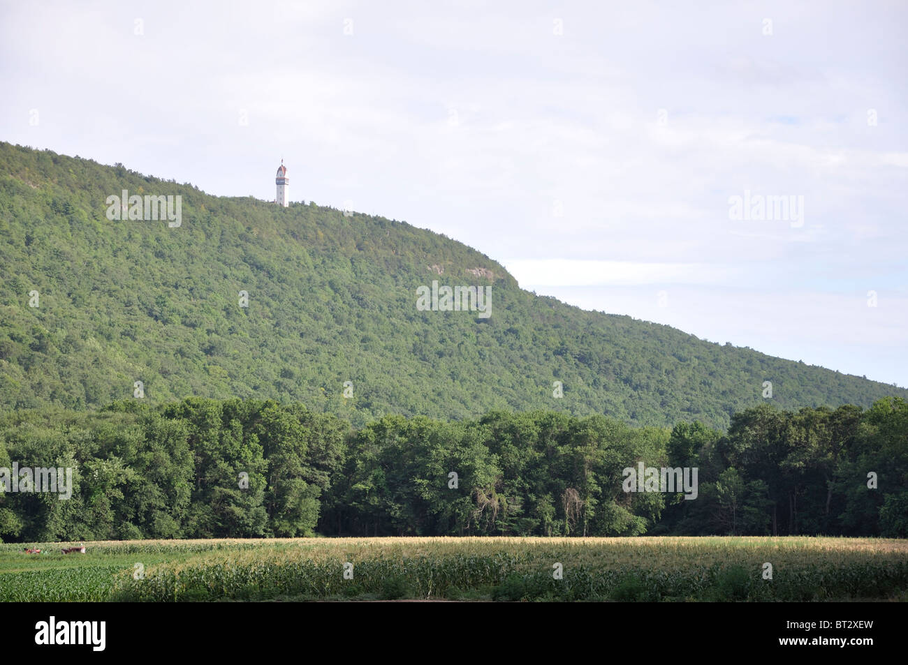 Heublein Tower, Talcott Mountain State Park, Avon, Connecticut, USA ...