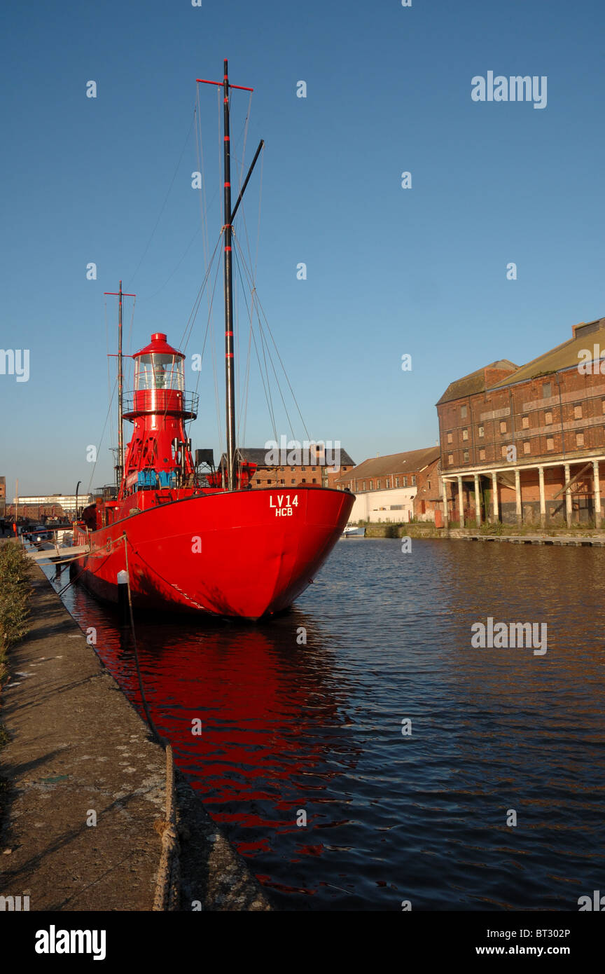 Gloucester sharpness ship canal hi-res stock photography and images - Alamy