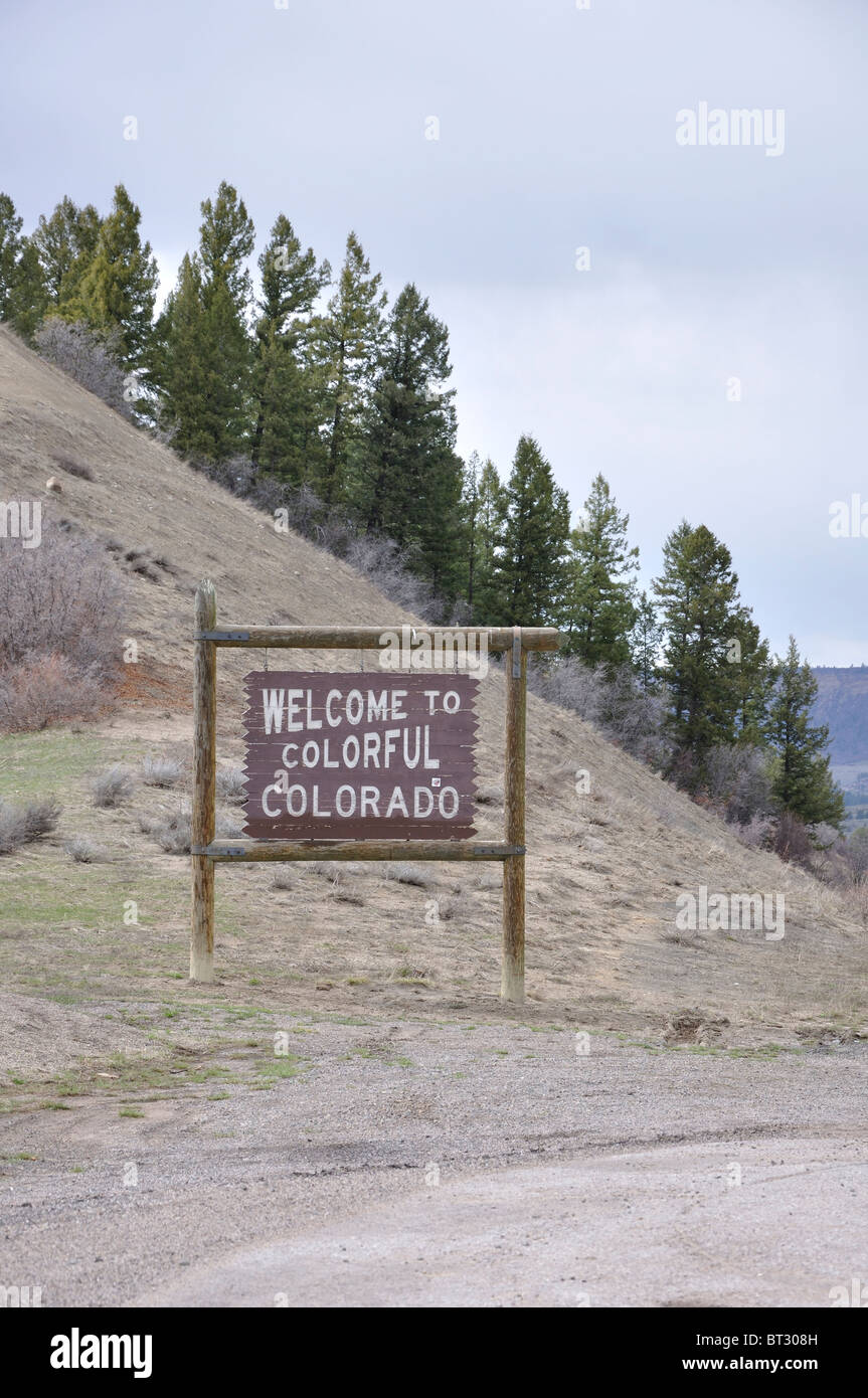 'Welcome to Colorado' road sign, CO, USA Stock Photo - Alamy
