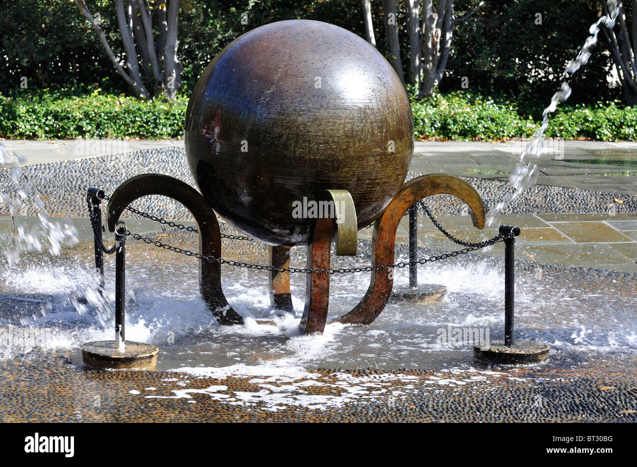 Fountain, Dallas Arboretum, Texas, USA Stock Photo - Alamy