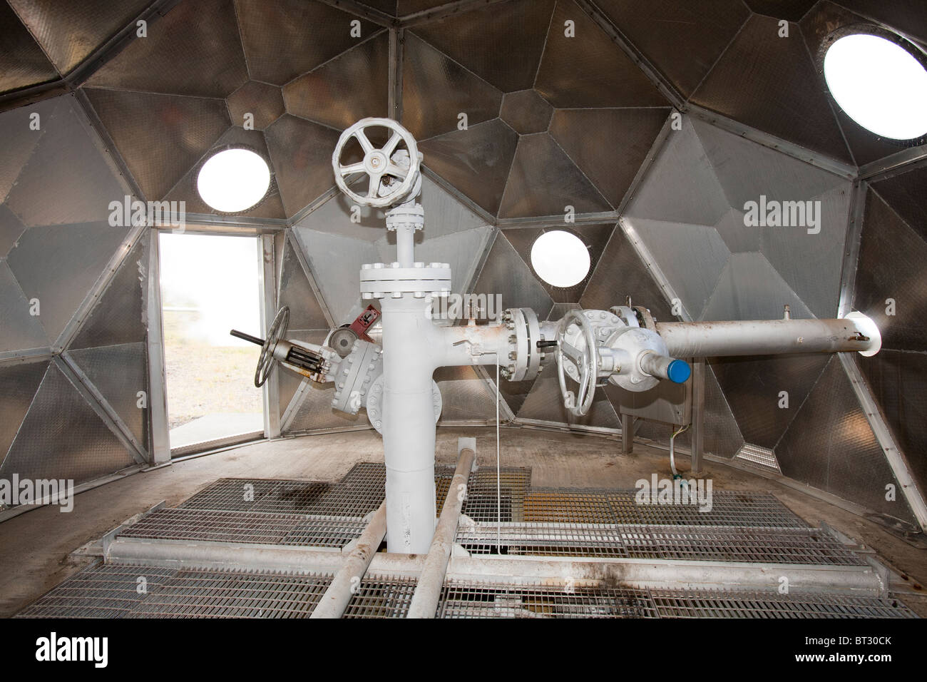 Hellisheidi geothermal power station in Hengill, Iceland is the worlds ...
