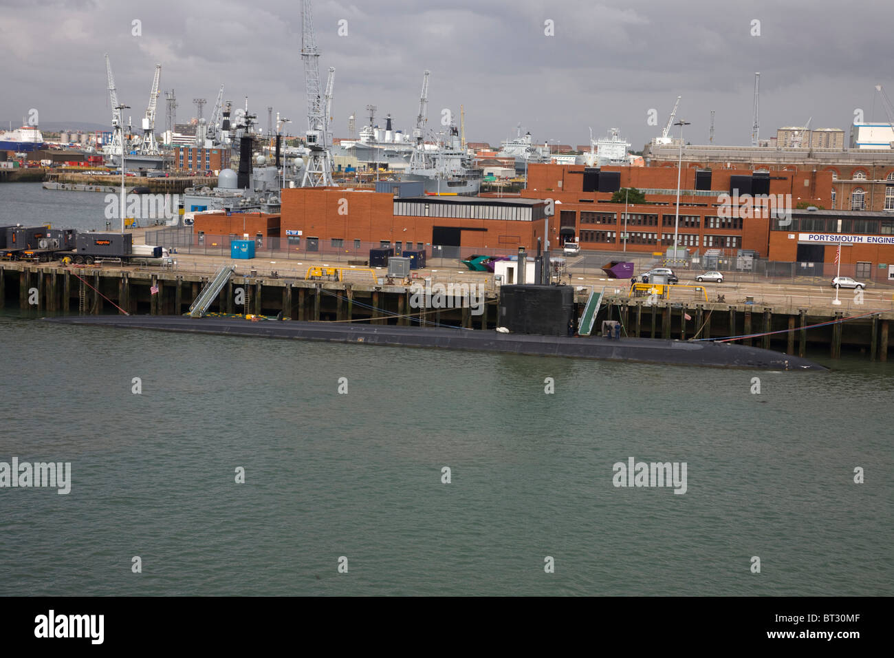 Submarine docks hi-res stock photography and images - Alamy
