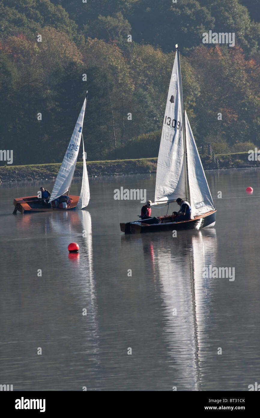 Small sailing dinghies on a reservoir Stock Photo - Alamy