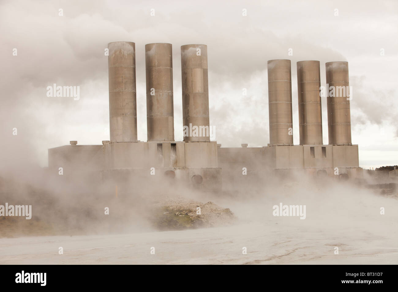 Capturing geothermal steam from boreholes to power the Reykjanes ...