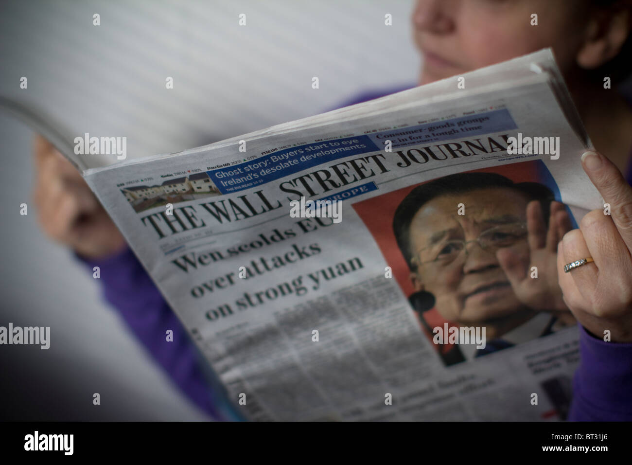 Newspaper wall street journal hi-res stock photography and images - Alamy