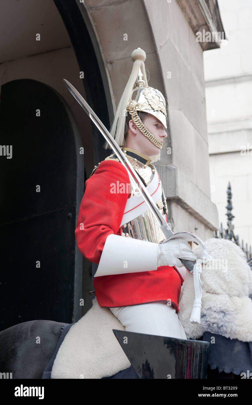 Household Cavalry guardsman on duty at the Whitehall entrance to ...