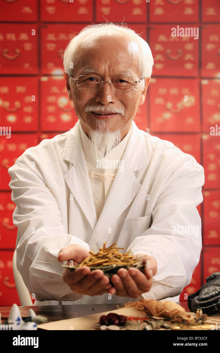 Ginseng preparation hi-res stock photography and images - Alamy