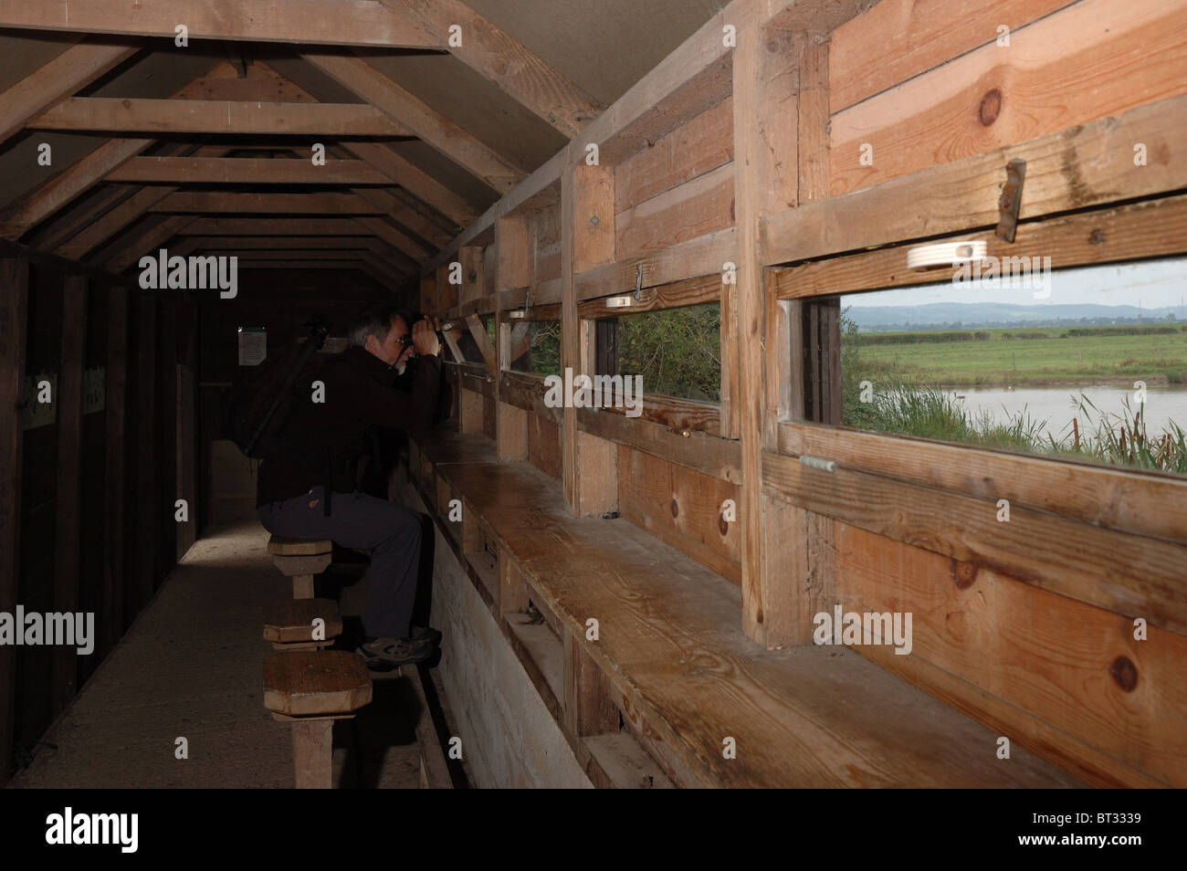 Bird watching hide at Wildfowl and Wetlands Trust, Slimbridge ...
