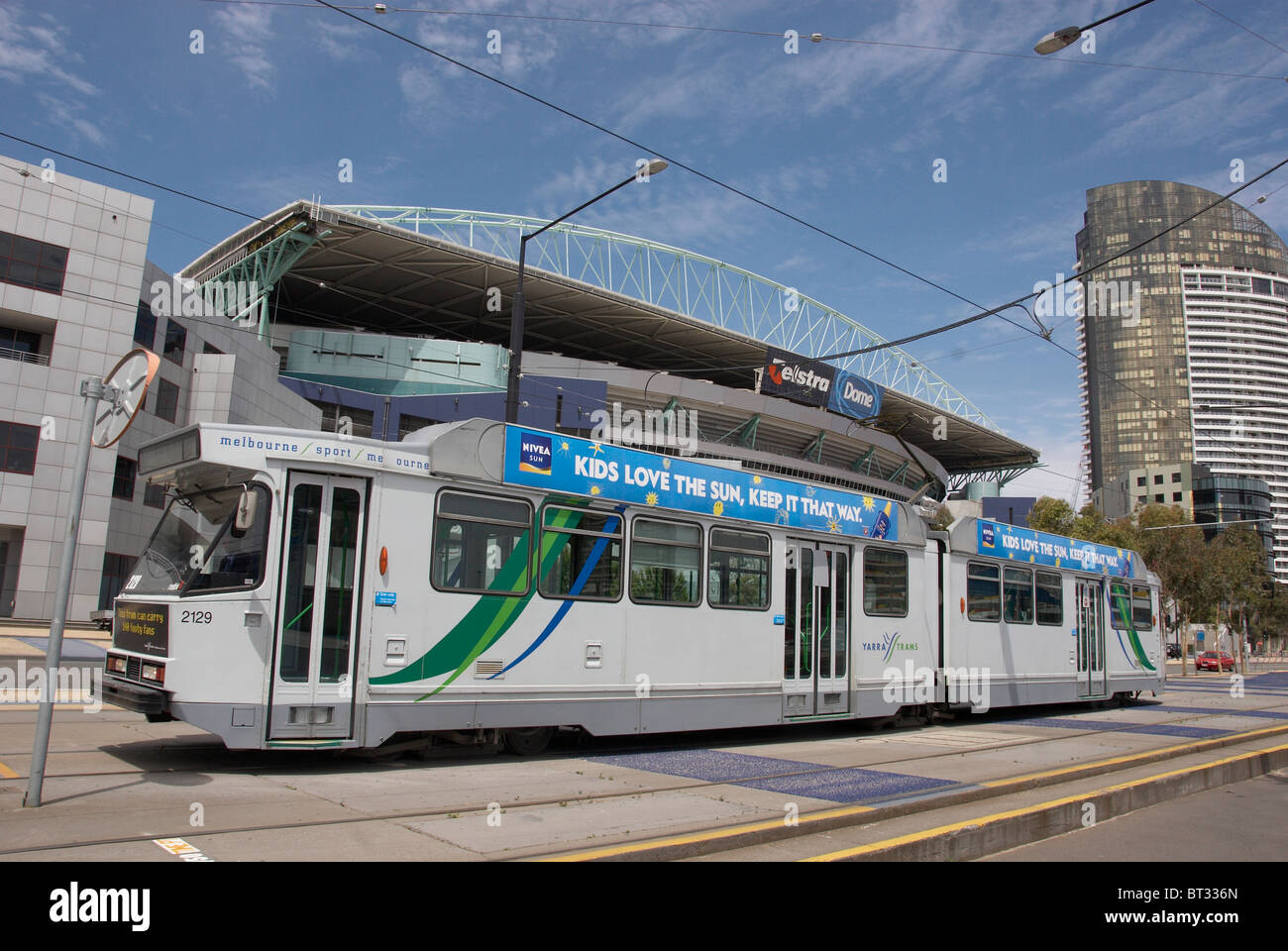 Melbourne tram routes go to or from the city and also feature Melbourne ...