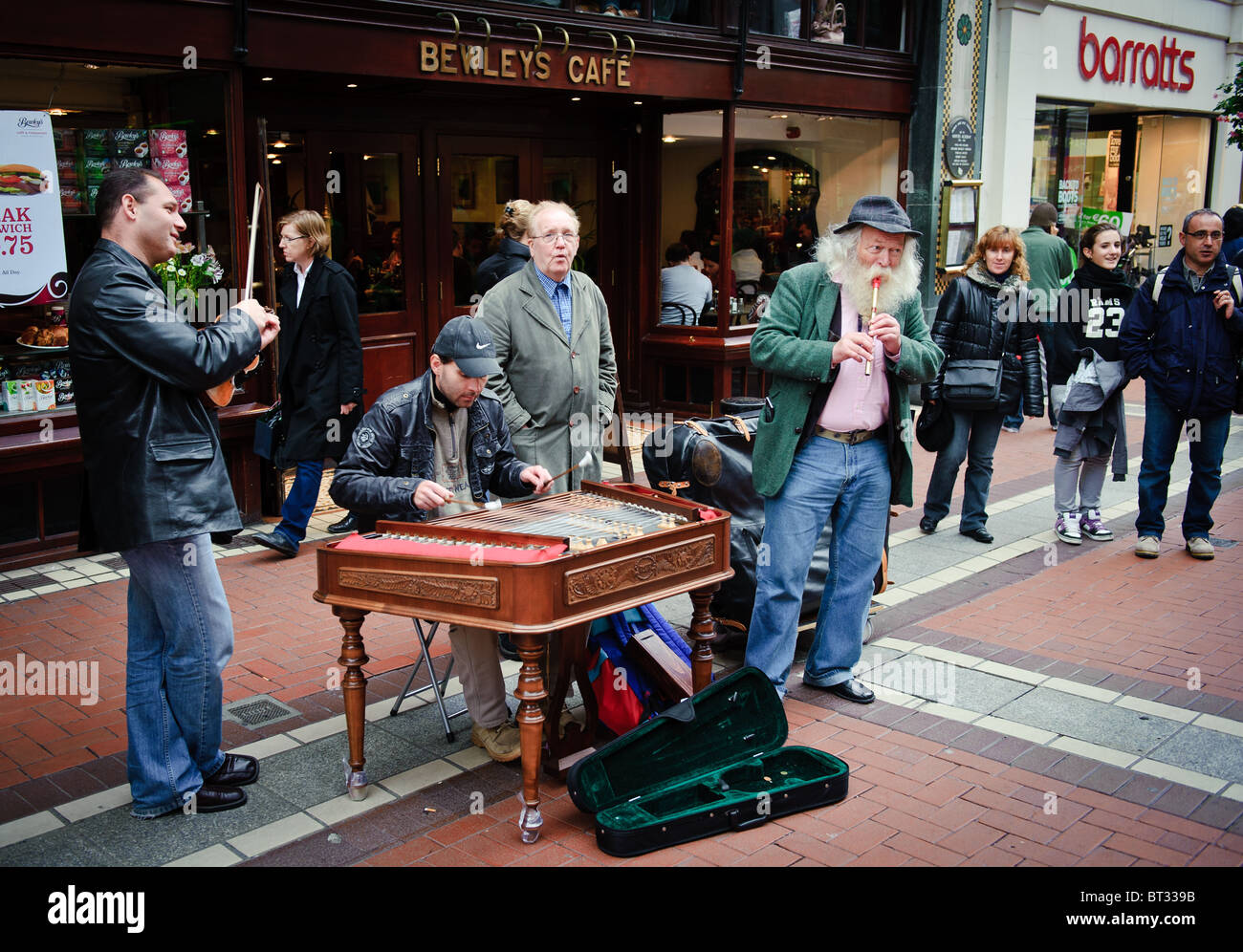 Street musicians performing in the street in Dublin Stock Photo - Alamy