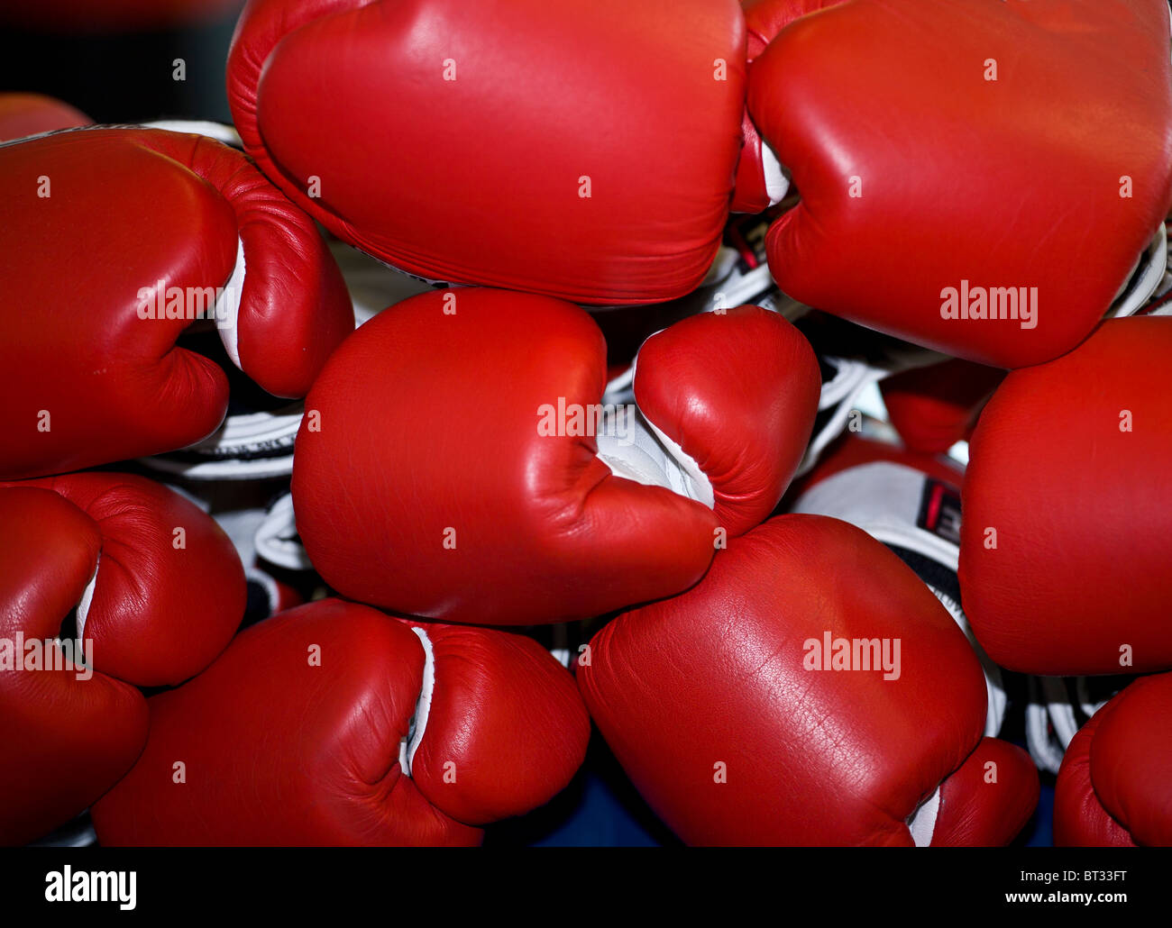 Red boxing gloves Stock Photo - Alamy