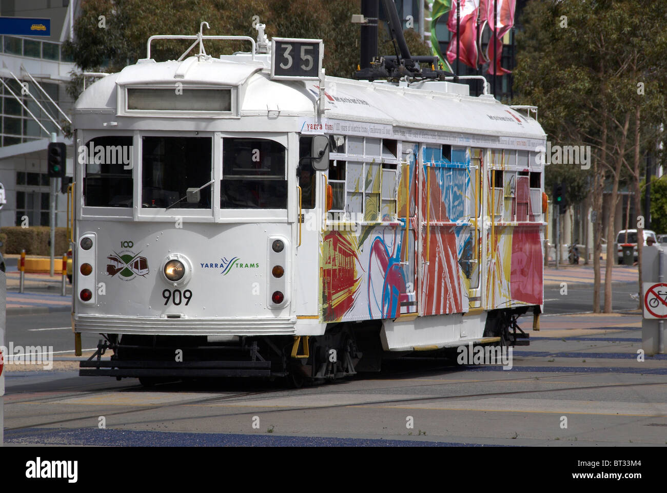 Melbourne tram routes go to or from the city and also feature Melbourne ...