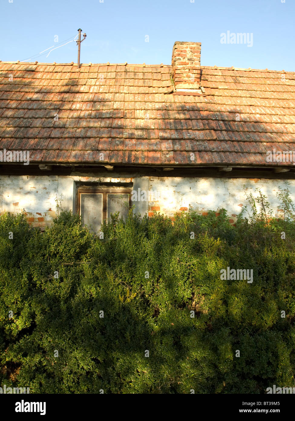 Red timber cladding hi-res stock photography and images - Alamy