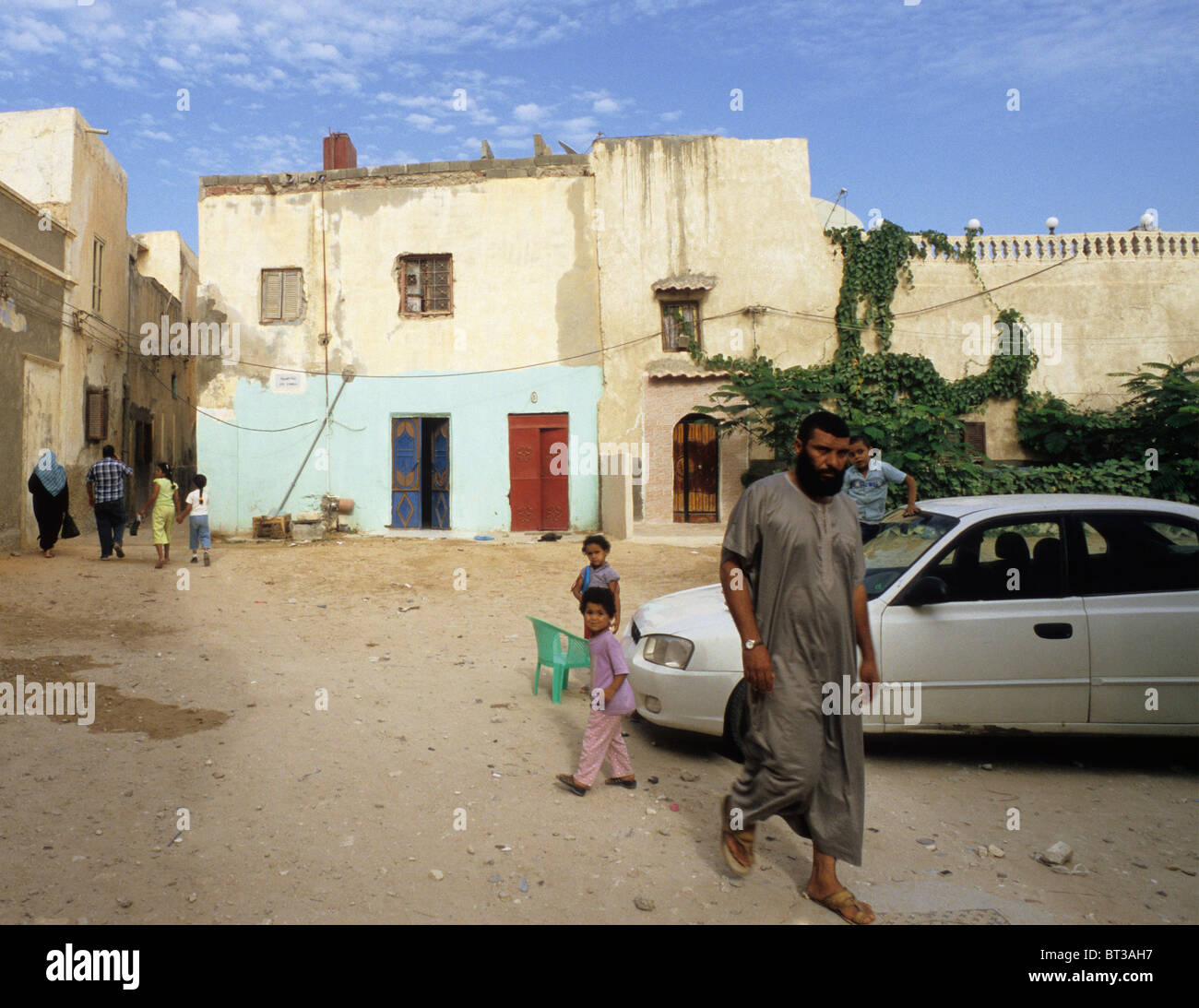 people in a poor quarter of Tripoli - Libya Stock Photo - Alamy