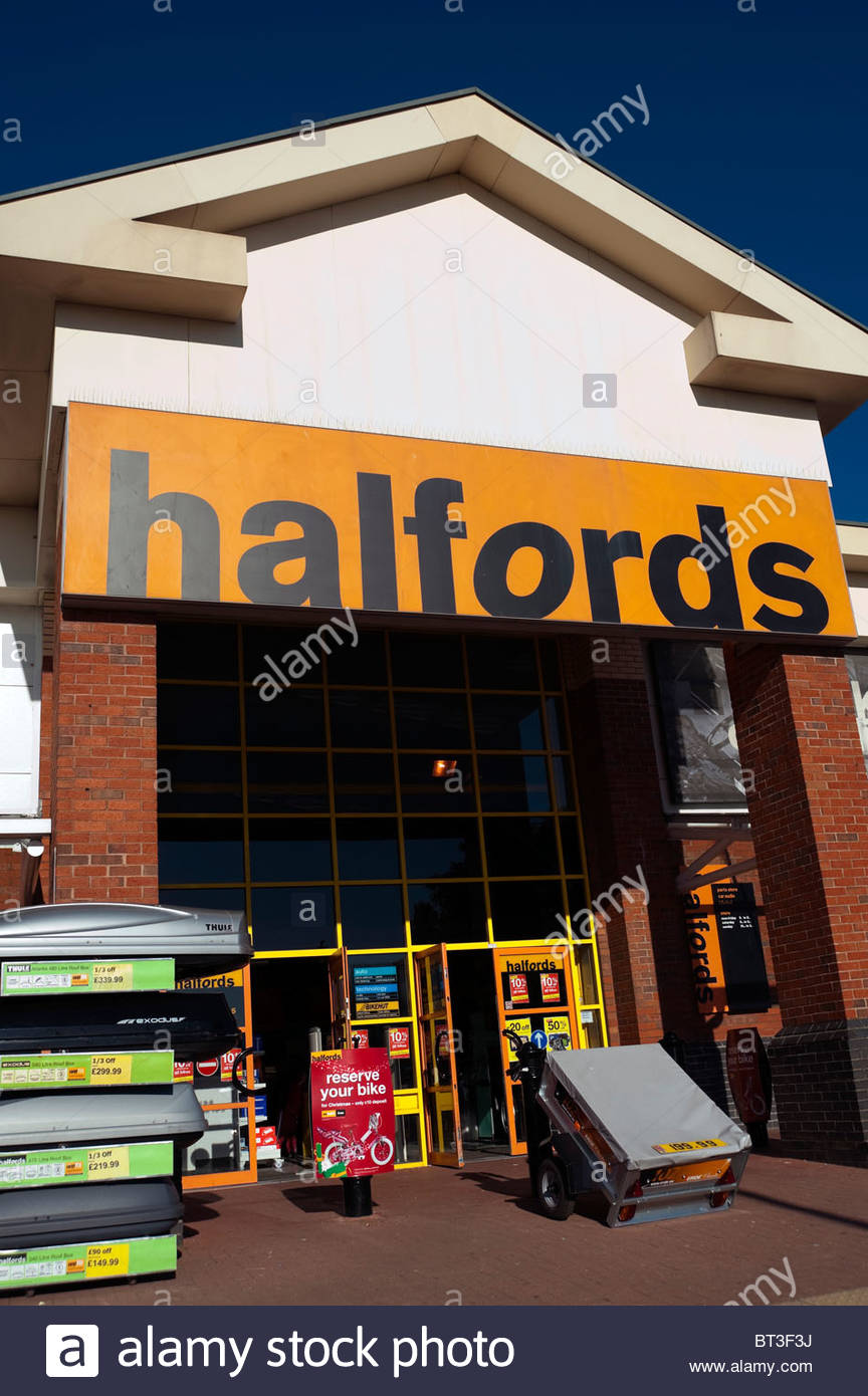 Halfords Shop Stock Photos & Halfords Shop Stock Images - Alamy
