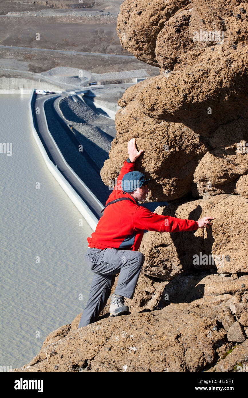 Karahnjukar dam and Halslon reservoir, a massive new contorversial ...