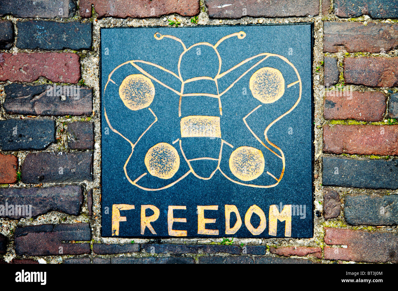Freedom street art hi-res stock photography and images - Alamy
