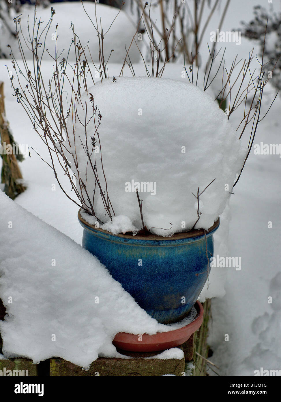 The potteries in snow hi-res stock photography and images - Alamy
