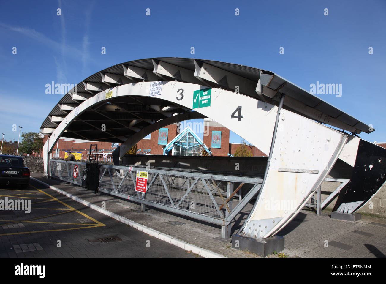 Dundalk town hi-res stock photography and images - Alamy