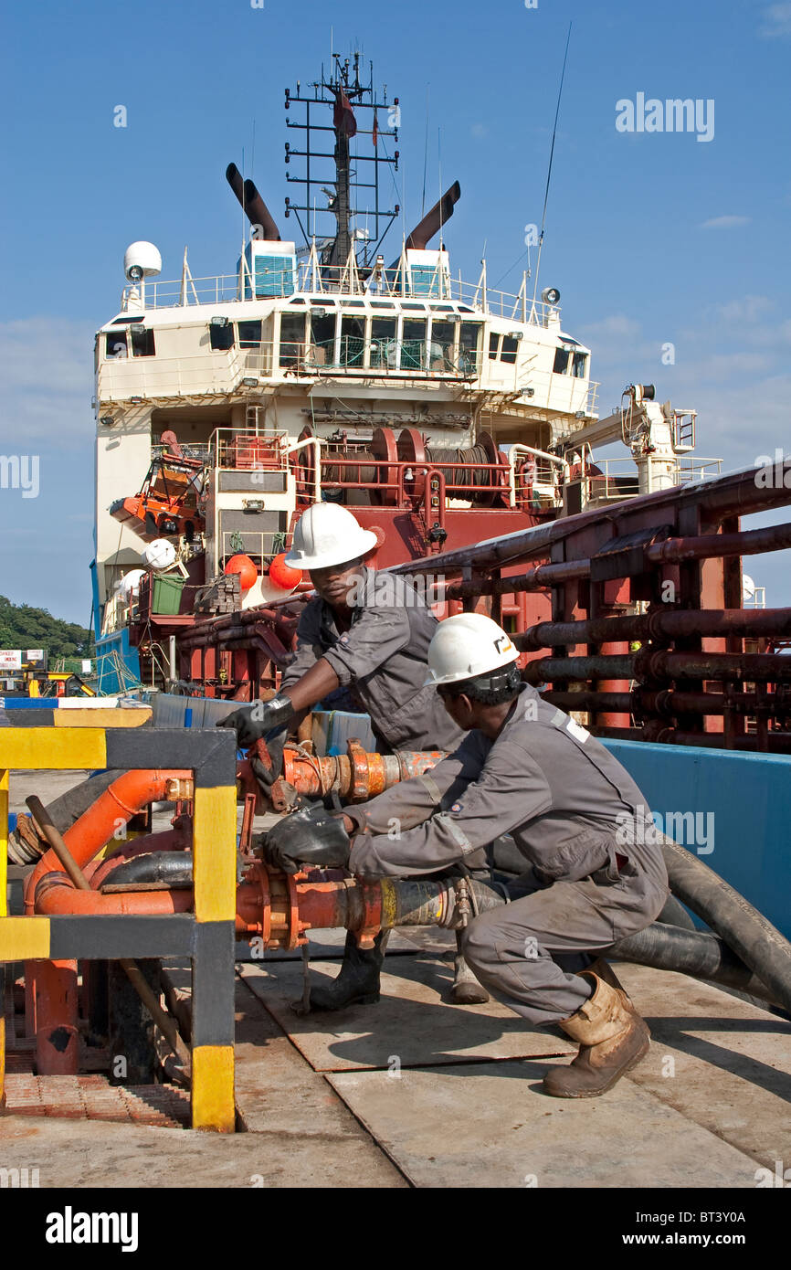 Luba Oil Freeport. Pumping barite dry chemicals via pipeline onto ...