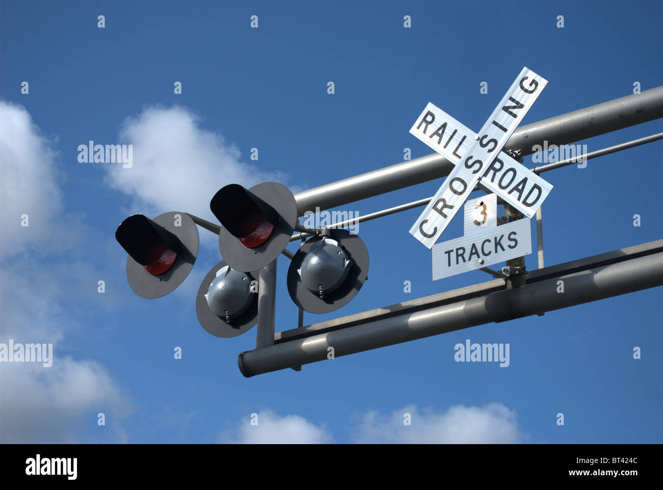 Pedestrian crossing signals hi-res stock photography and images - Alamy