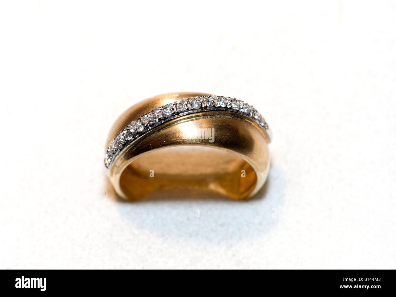 Money gold diamonds hi-res stock photography and images - Alamy