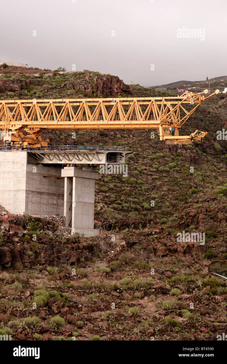 Bridge over ravine hi-res stock photography and images - Alamy