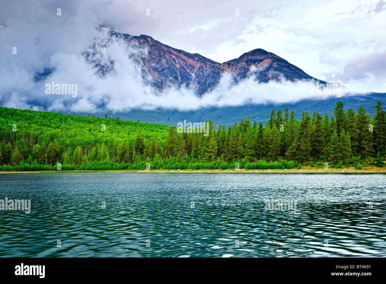Patricia lake pyramid mountain jasper hi-res stock photography and ...