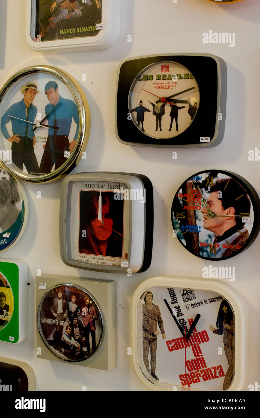 Square clocks hi-res stock photography and images - Alamy