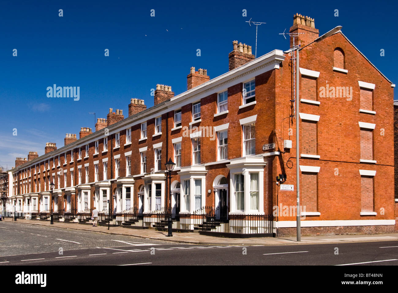 Victorian terraced housing hi-res stock photography and images - Alamy