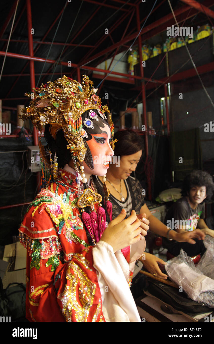 Back stage , Chinese opera performer Stock Photo - Alamy