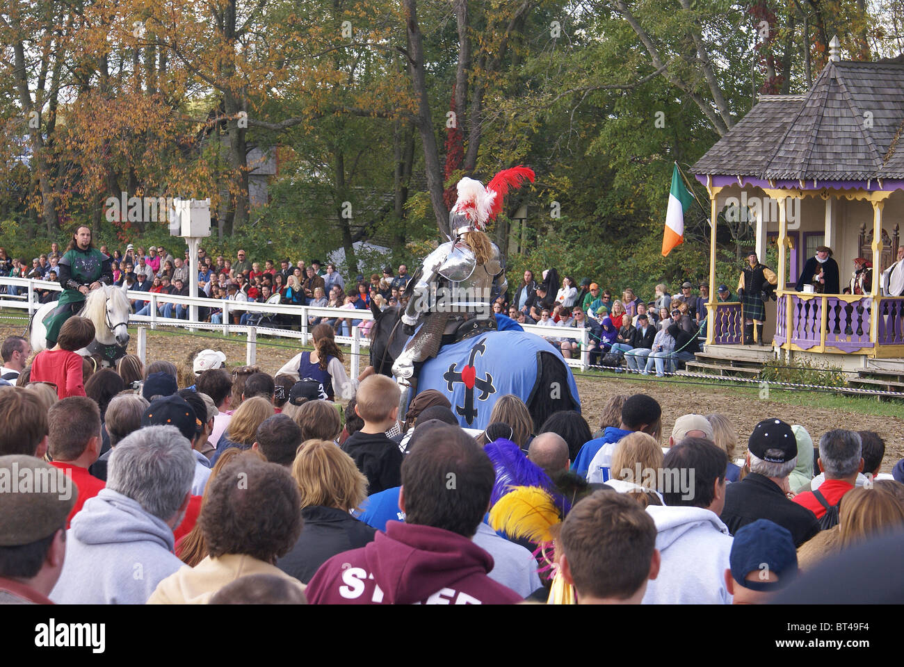 In jousting armor hi-res stock photography and images - Alamy