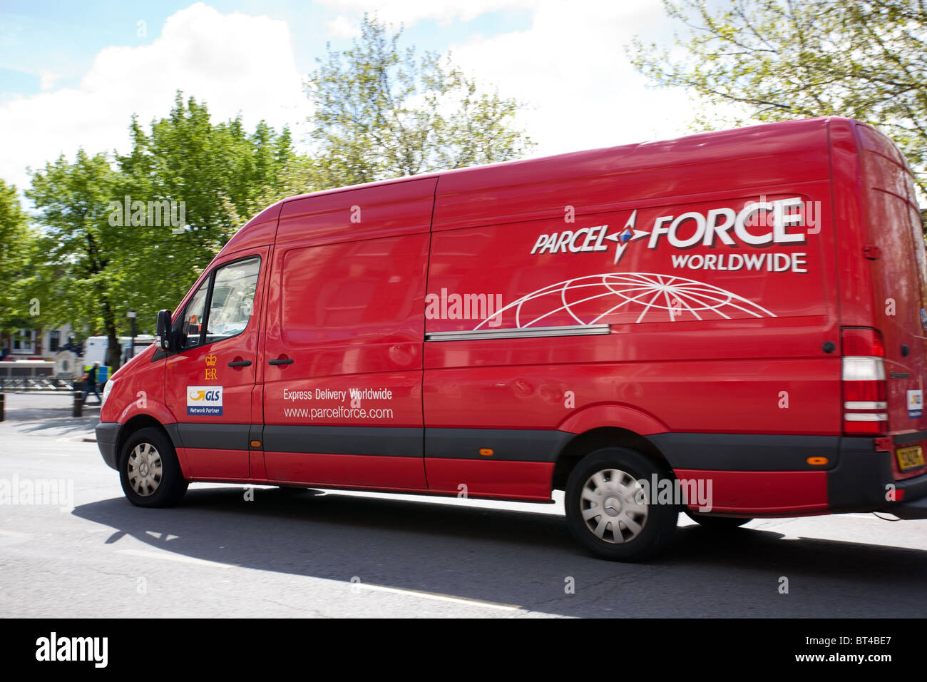 Royal mail parcel force hi-res stock photography and images - Alamy