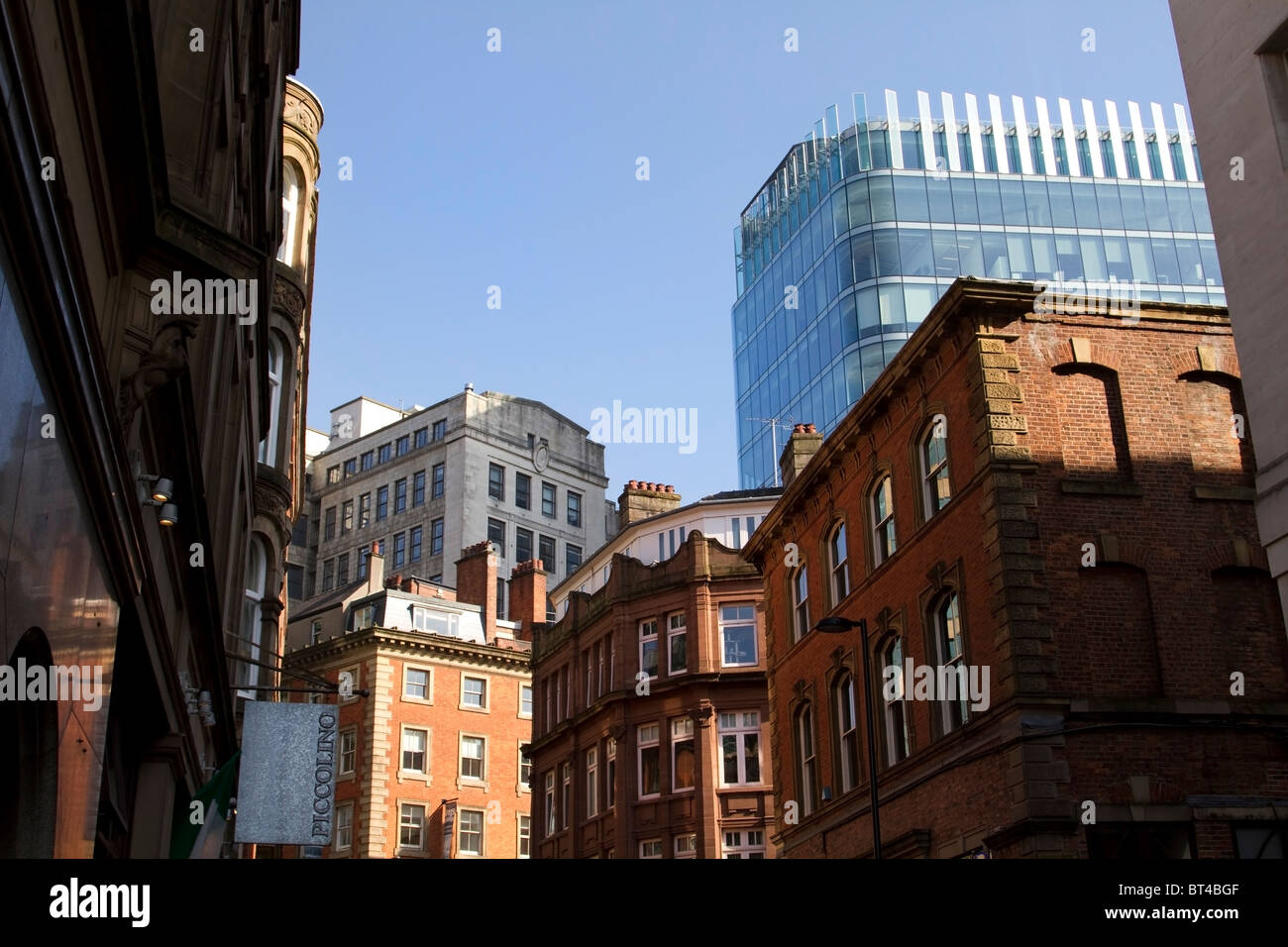 Architecture buildings manchester modern hi-res stock photography and ...