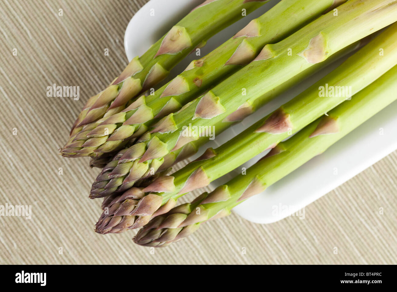 the photo shot of fresh green asparagus Stock Photo - Alamy