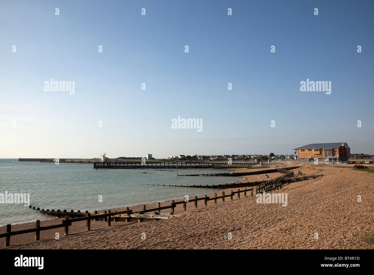 england-west-sussex-shoreham-by-sea-kingston-beach-newly