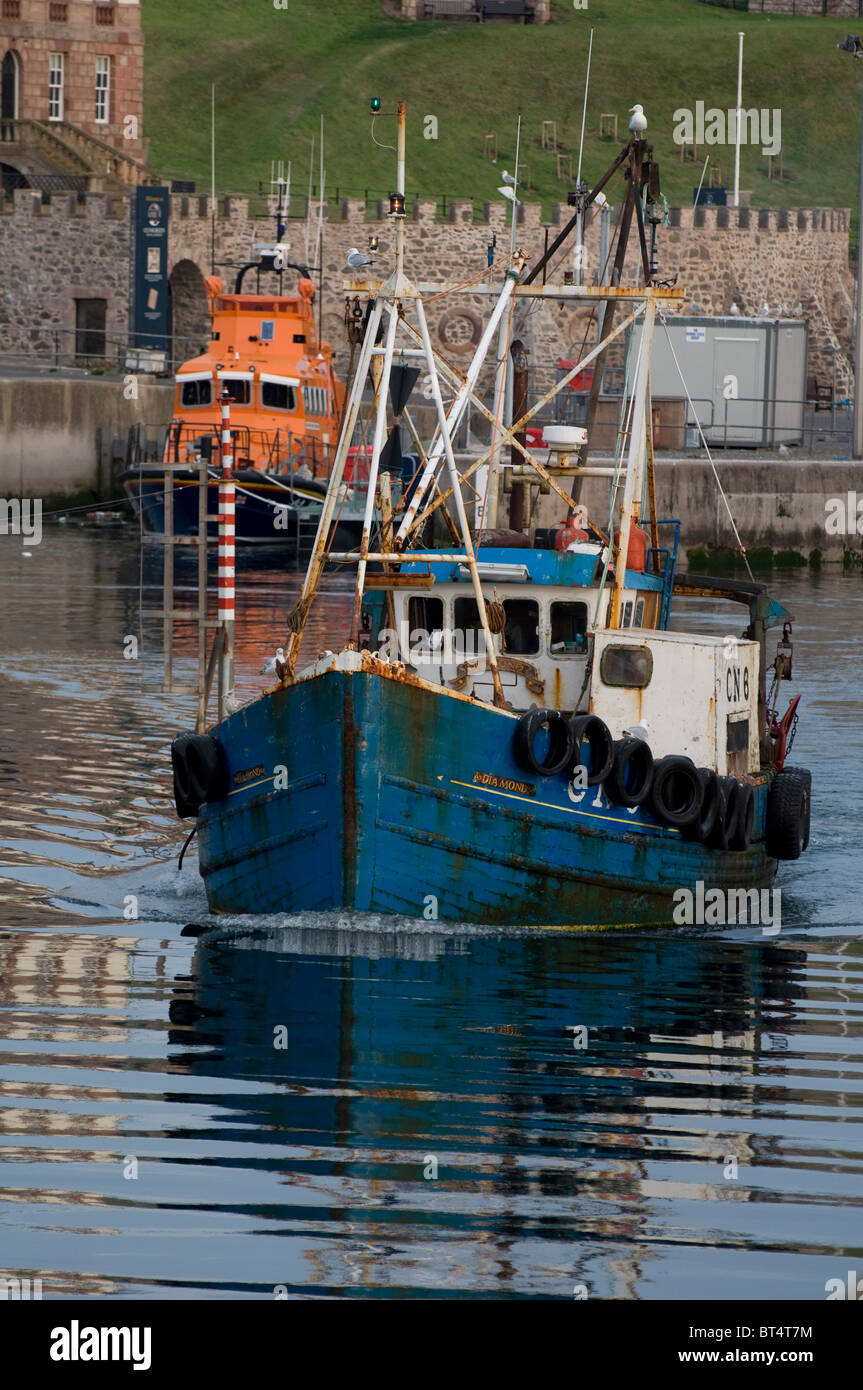 Fishing boat in Eyemouth Harbour, South East Scotland Stock Photo - Alamy