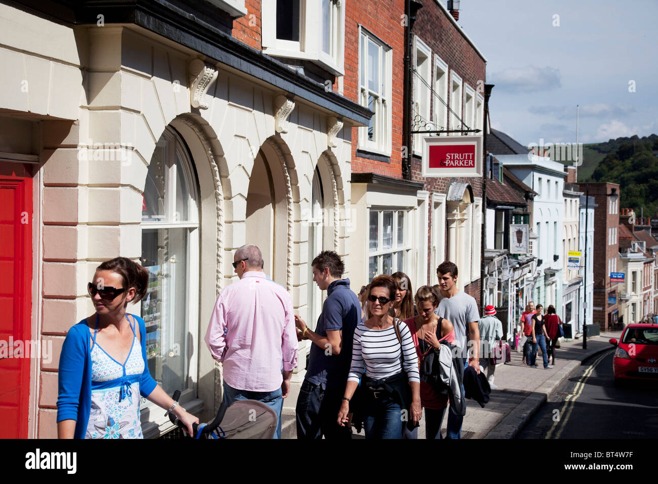 Scene along the High Street in East Sussex's famous town of Lewes Stock ...