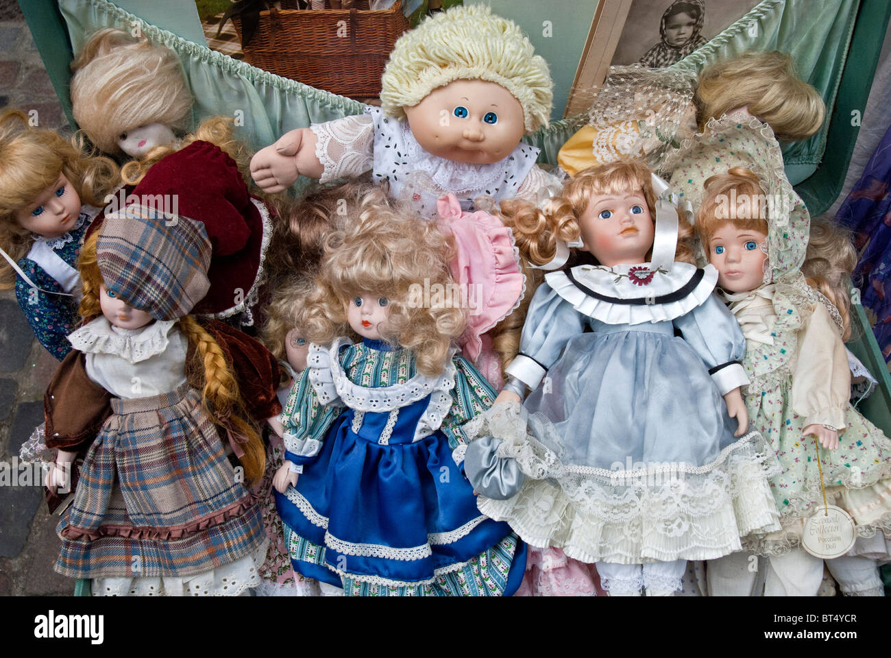 Dols hi-res stock photography and images - Alamy