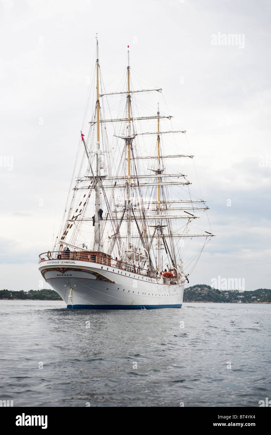 3 masted barque hi-res stock photography and images - Alamy