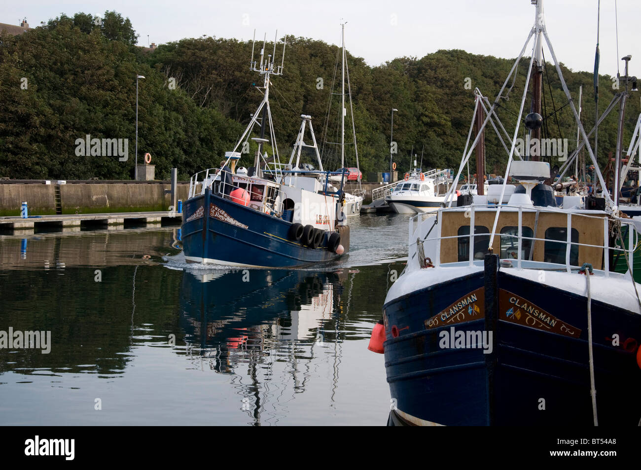 Fishing boats in Eyemouth Harbour, South East Scotland Stock Photo - Alamy
