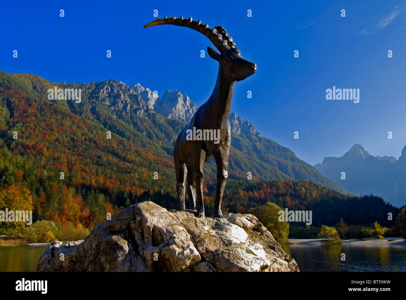 Ibex statue hi-res stock photography and images - Alamy