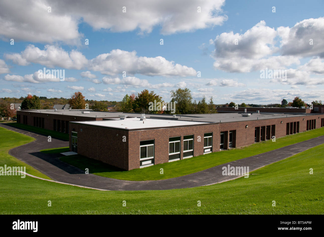 Elementary school in the suburbs Stock Photo - Alamy