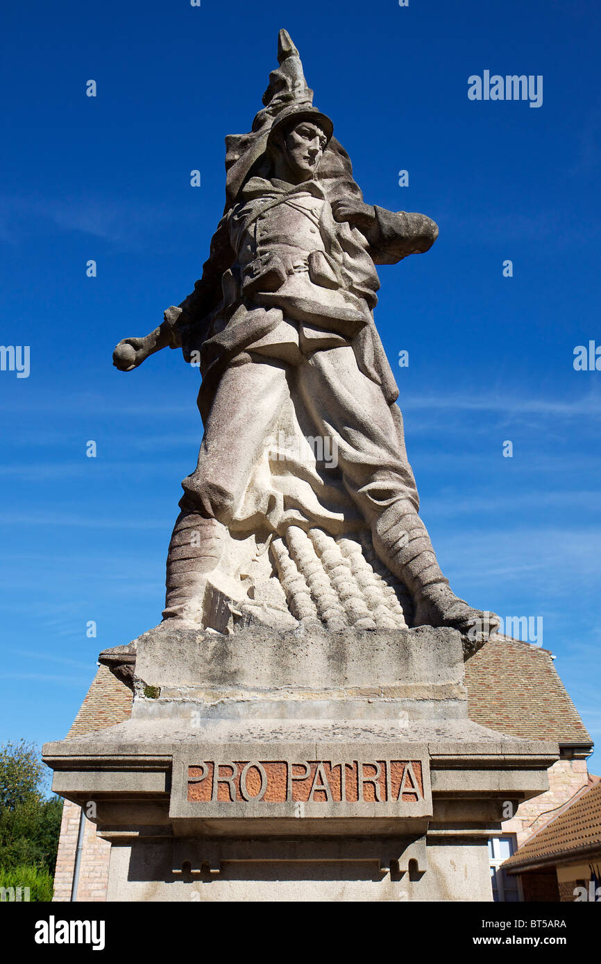 Memorial to French villagers killed in World War 1 Stock Photo - Alamy