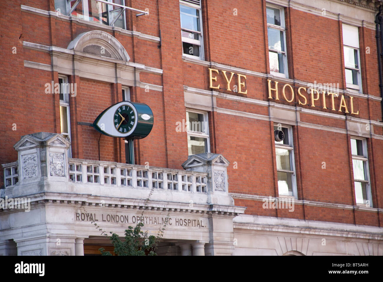 Moorfields eye hospital hi-res stock photography and images - Alamy
