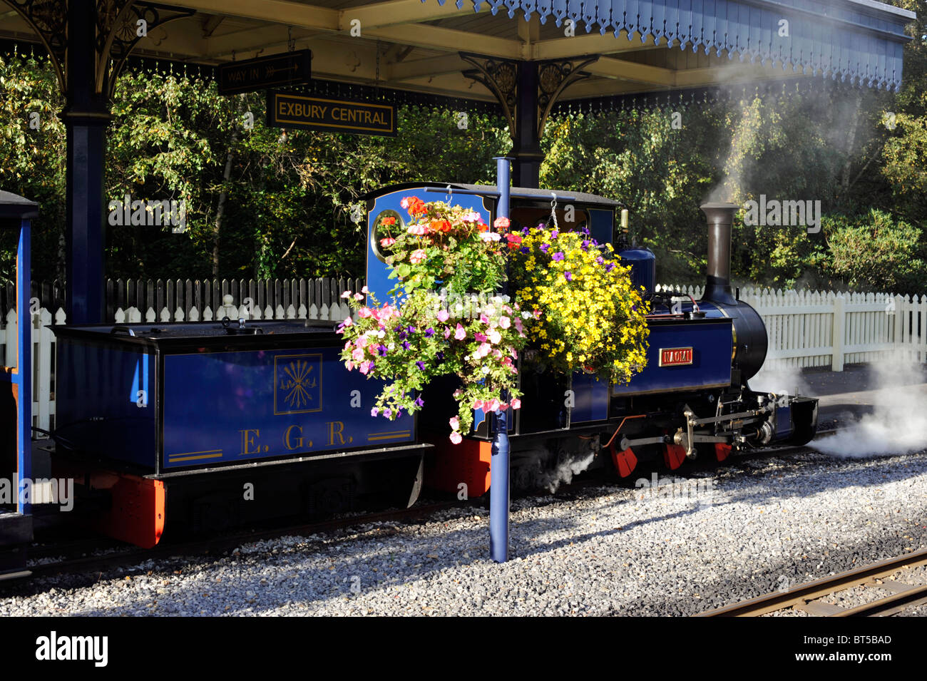 Miniature steam train hi-res stock photography and images - Alamy