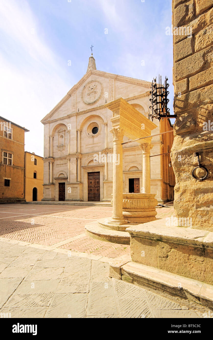 Pienza cathedral of pienza hi-res stock photography and images - Alamy