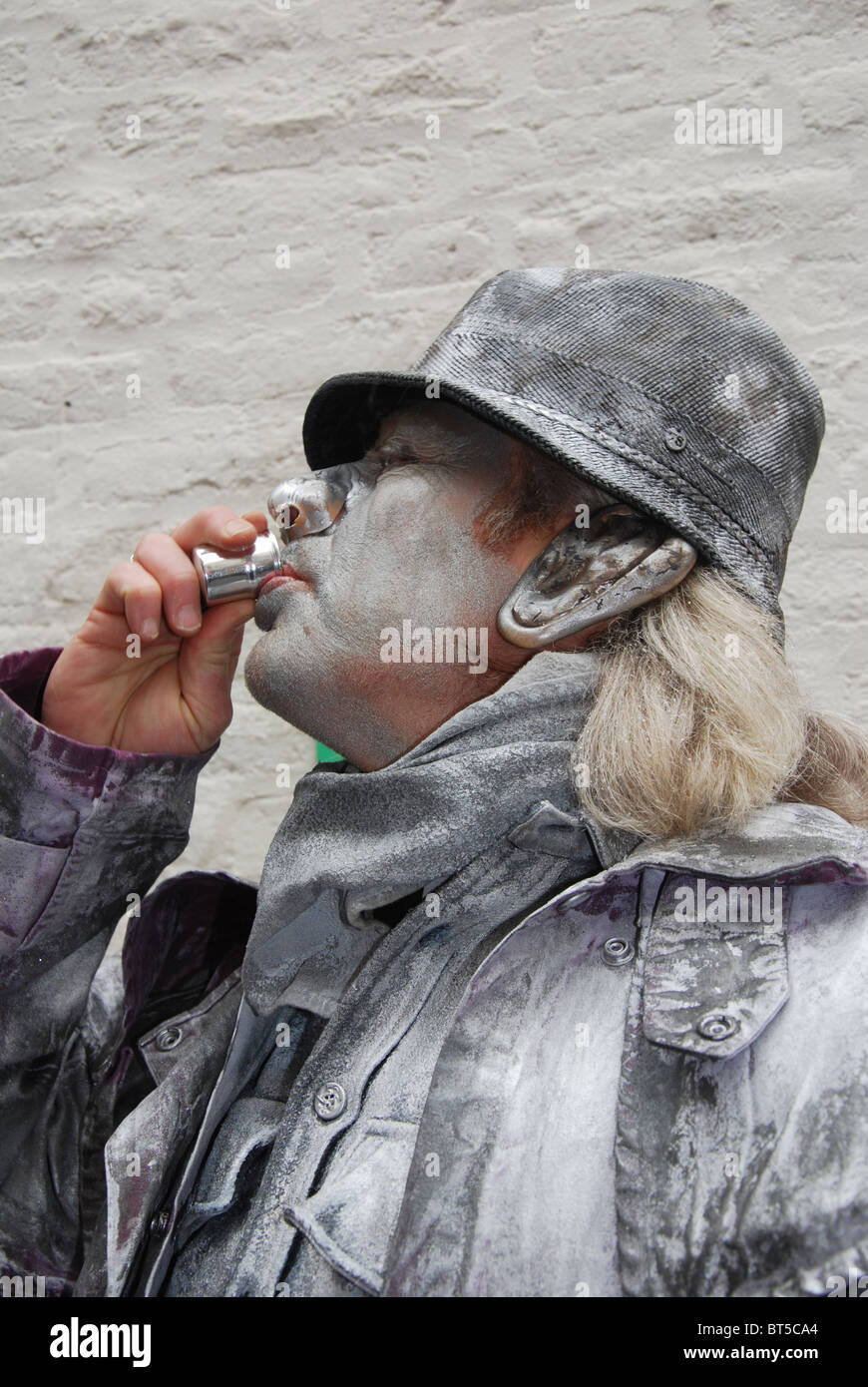 Laughing fool painting hi-res stock photography and images - Alamy