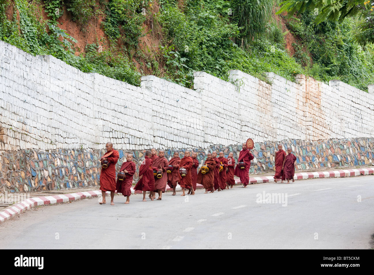 Novice monks buddhism hi-res stock photography and images - Alamy