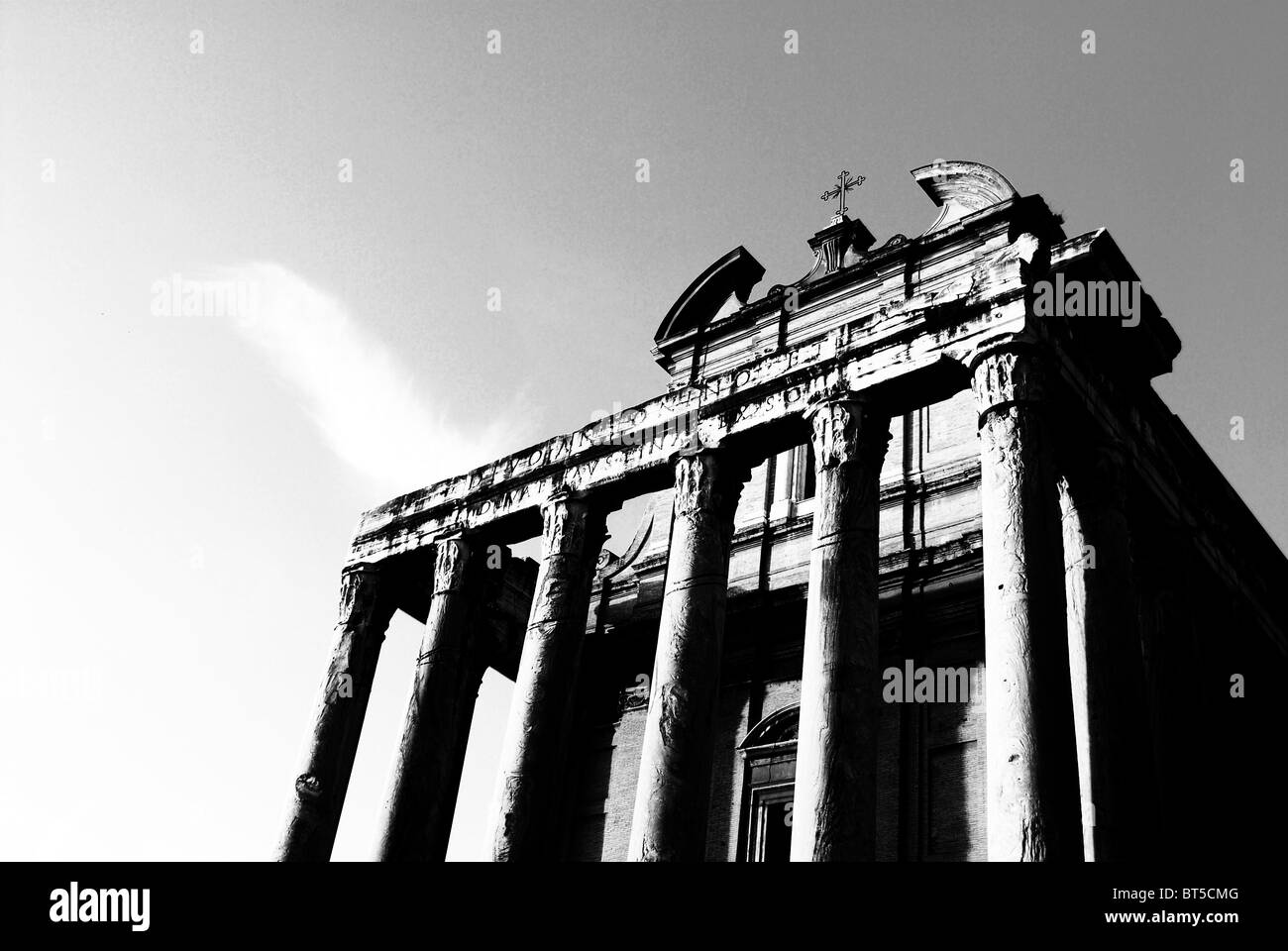 Columns black Black and White Stock Photos & Images - Alamy